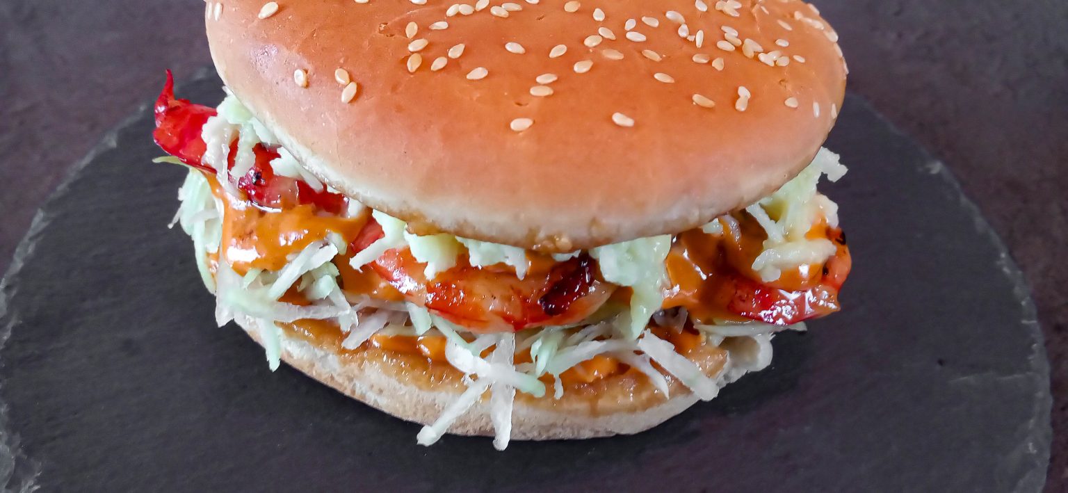 Num Pang Bongkea , tom yum with shrimp Burger version - Cambodia travel ...